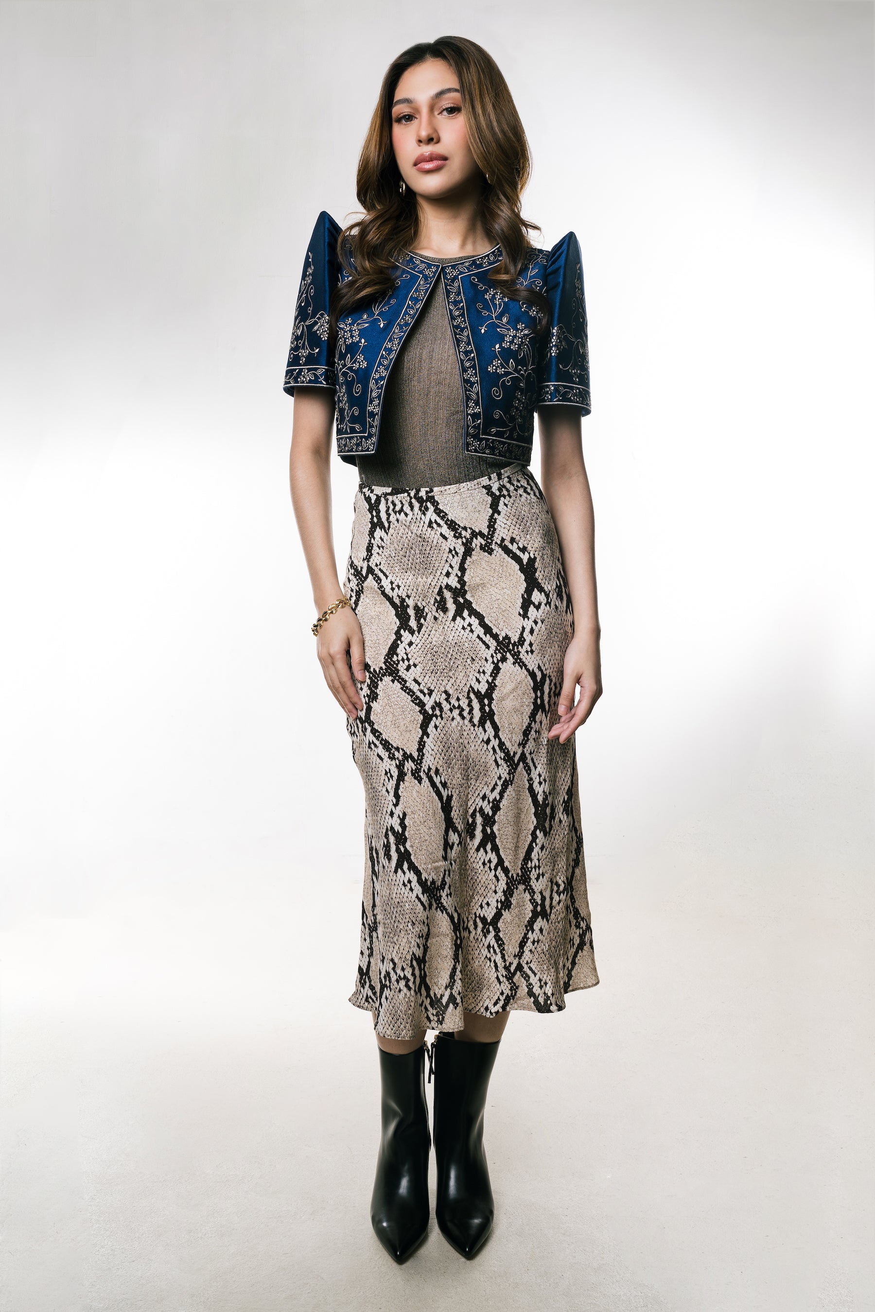 The Mestizo LA | Modern Filipino Clothing | Shipping Worldwide